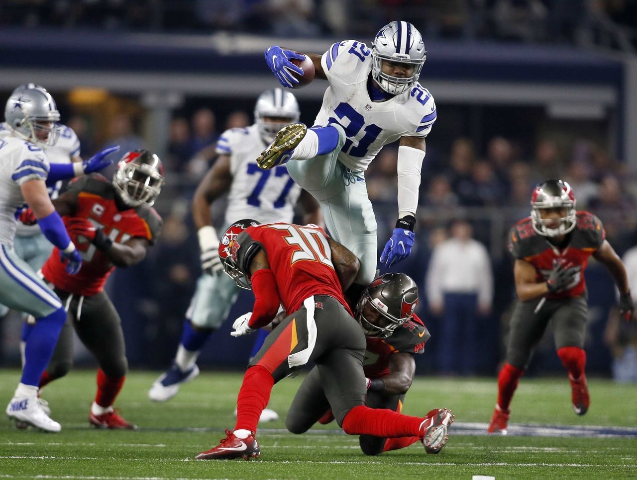 Cowboys legend Dorsett still fighting CTE, wants Elliott to…