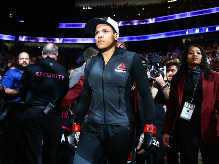 Merging 2 cards would make UFC 213 the year's best PPV | theScore.com