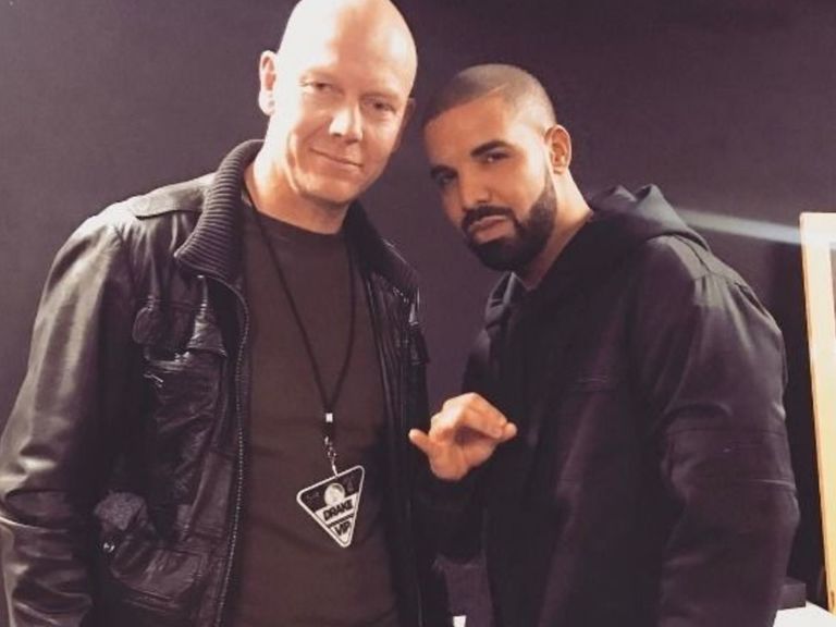 Sundin meets Drake backstage in Sweden | theScore.com
