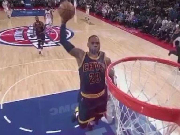 LeBron rocking the rim early vs. Pistons | theScore.com