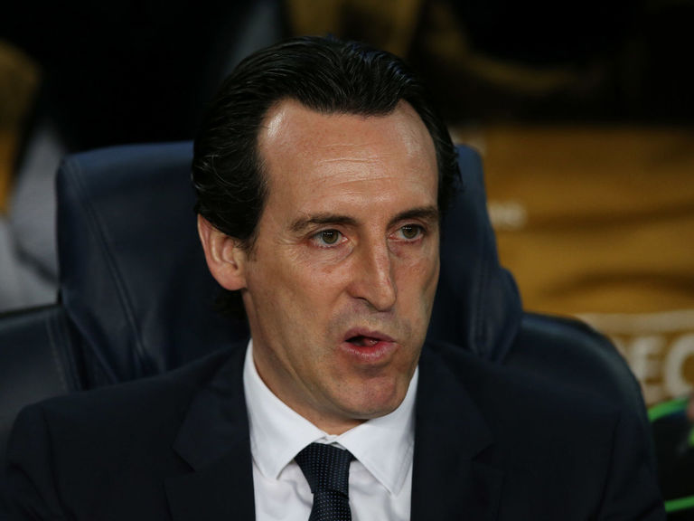 PSG boss gets 'full support' despite Barca horror show | theScore.com