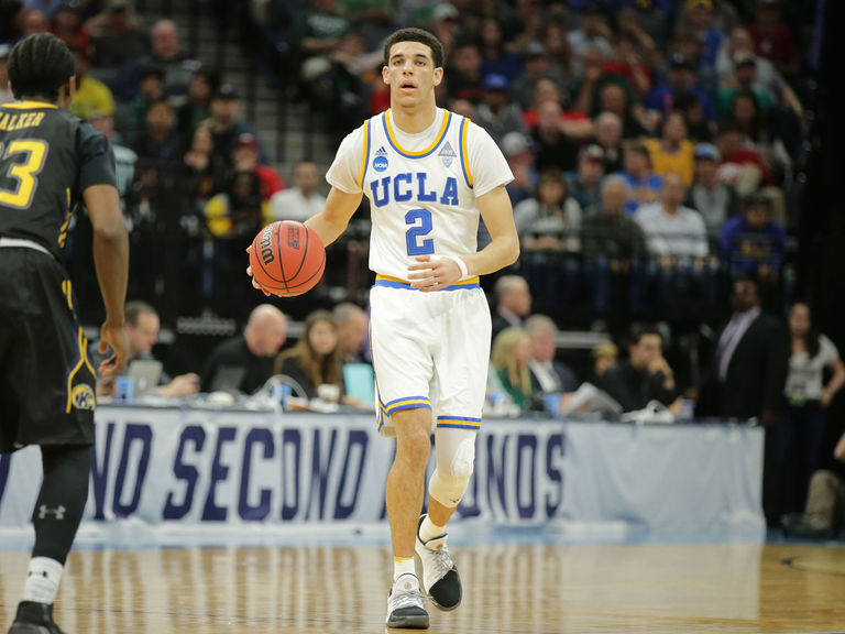 Lonzo Ball stays chill while playing basketball: 'I don't get nervous ...