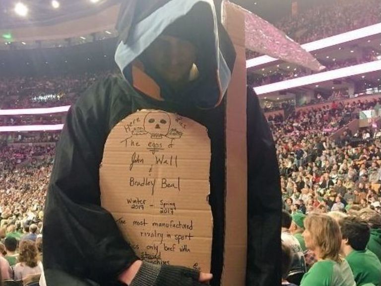 Grim Reaper shows up in Boston to mourn 'egos' of Wall, Beal | theScore.com