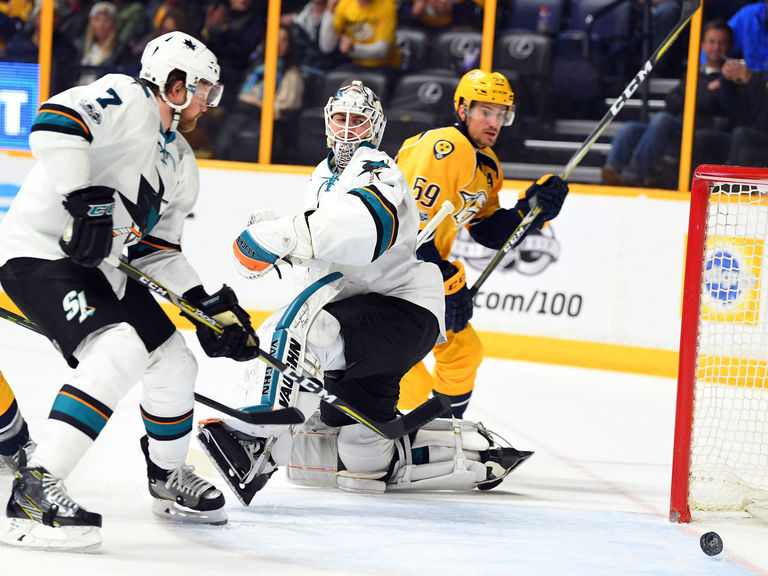 Predators hand reeling Sharks 6th straight loss | theScore.com