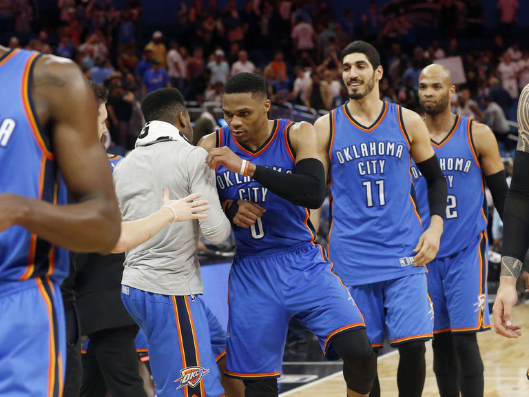 Thunder clinch playoff spot with comeback win over Magic | theScore.com