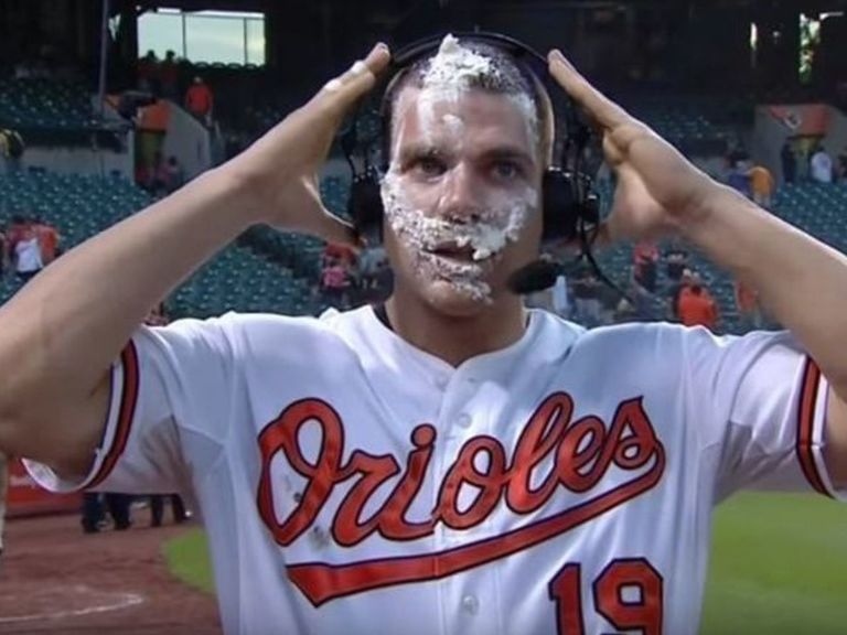 April Fools: 3 of baseball's best pranks | theScore.com