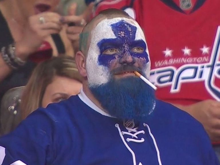 Leafs invite viral sensation 'Dart Guy' to Game 3 | theScore.com