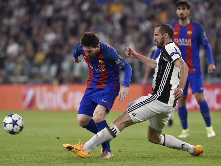 Chiellini wary of Barcelona: 'They are like sharks who scent blood ...