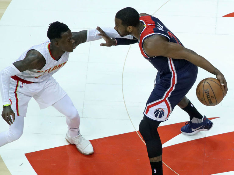 Watch: Wall goes end to end with behind-the-back dribble, left-handed ...