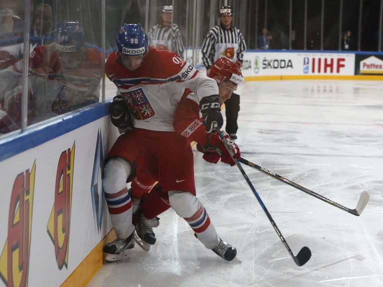 Blackhawks sign Czech defenseman Jan Rutta to 1-year deal | theScore.com