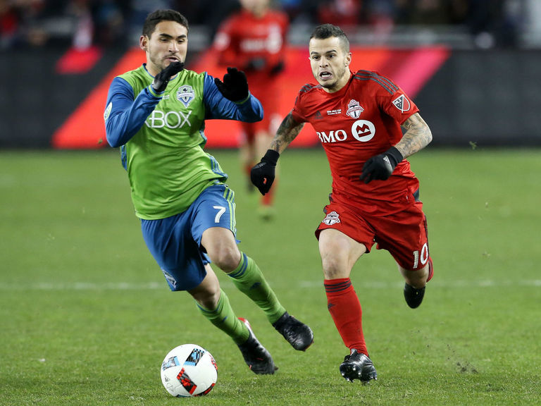 1-on-1 with Cristian Roldan: A rivalry turned friendship with Jordan ...