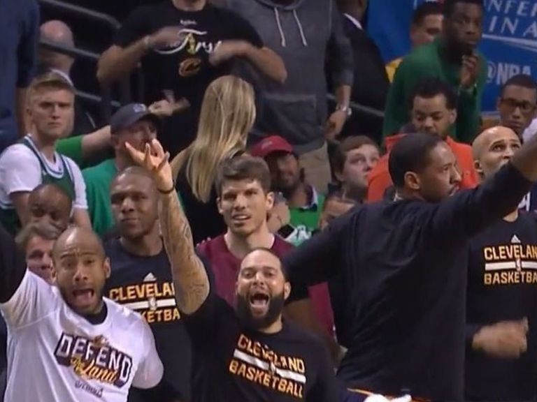 Watch: Cavaliers' bench reacts awesomely to LeBron finger roll ...