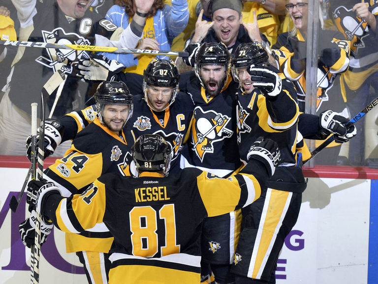 Twitter reacts to Penguins' double-OT victory | theScore.com