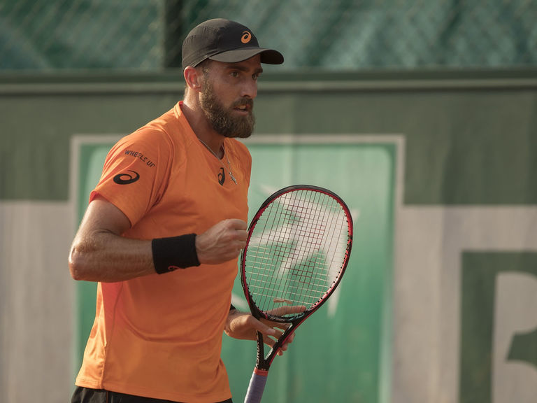 Grieving Steve Johnson breaks down after win: 'Emotionally, I'm a mess ...