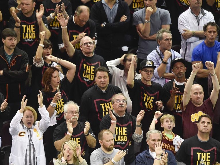 Watch: Cleveland fans chant 'Cavs in 7' after Game 4 win | theScore.com
