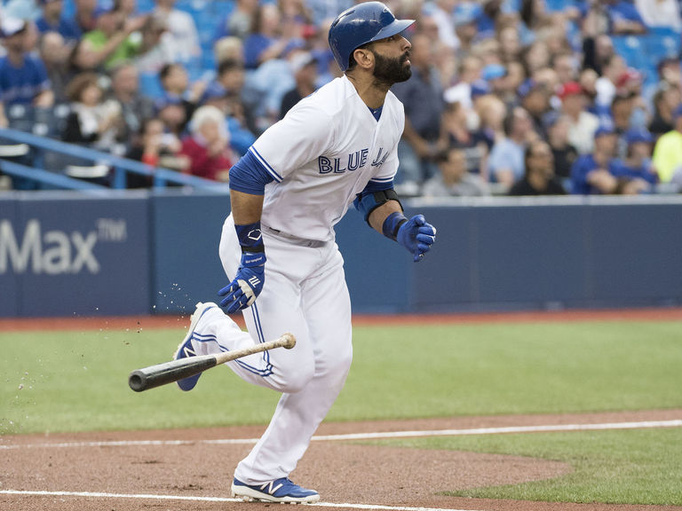 Watch: Bautista goes oppo taco for 1st time since 2015 | theScore.com