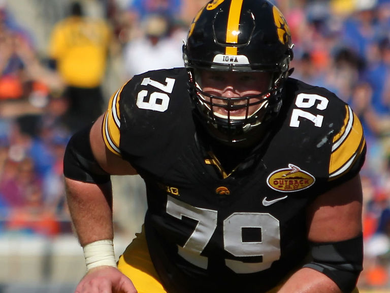Iowa's Sean Welsh reveals battle with depression | theScore.com
