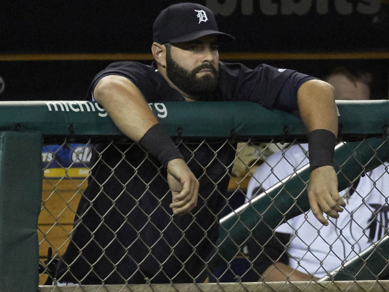 Alex Avila says his mom was upset after dad Al traded him to Cubs ...