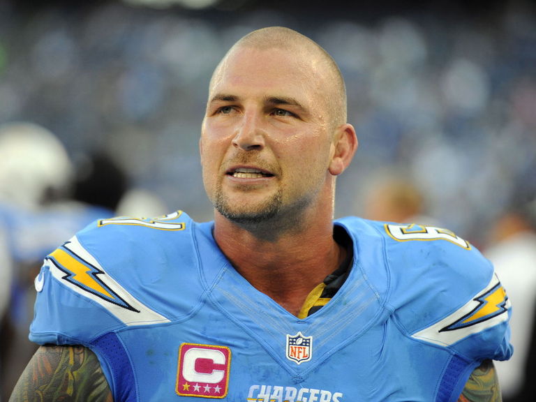 Chargers' Nick Hardwick to retire Tuesday | theScore.com