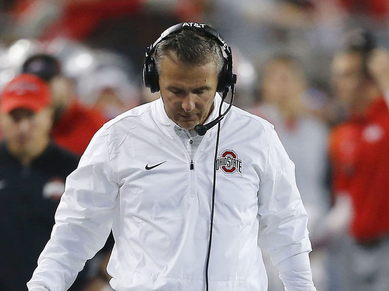 Ohio State to keep reporters away from team during Meyer investigation ...