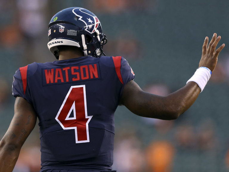 NFL players wish Watson speedy recovery from ACL tear | theScore.com