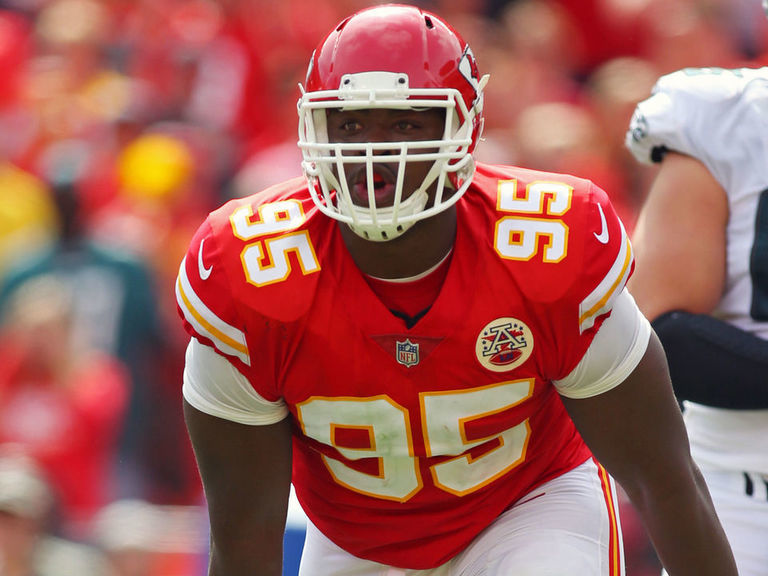 Report: Chiefs, Jones strike 4-year, $85M deal | theScore.com