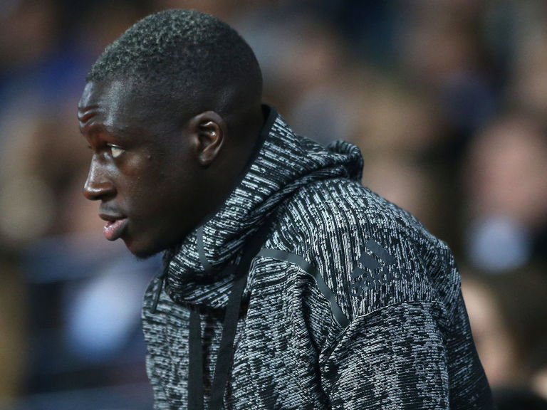 Guardiola: Manchester City's Mendy 'out for months' | theScore.com