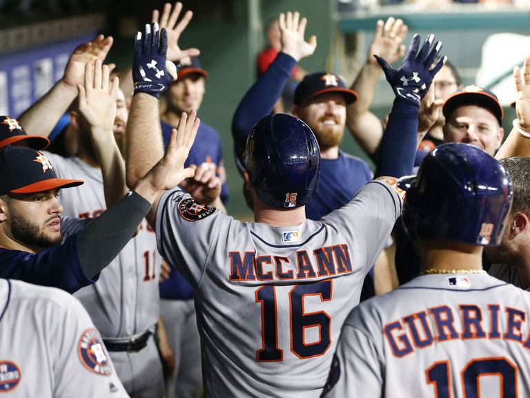 Astros clinch home field through ALDS | theScore.com