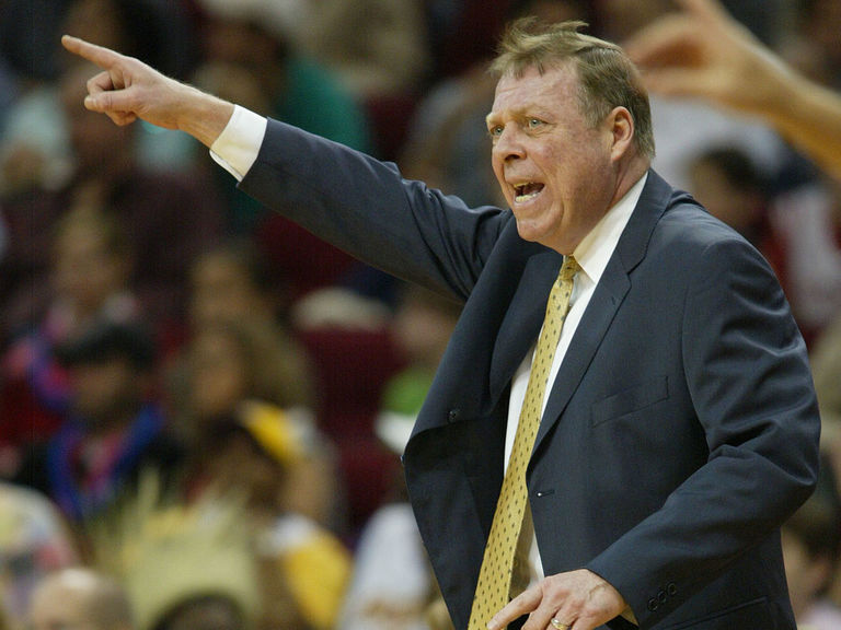 Former Lakers, Bulls coach Frank Hamblen dies at 70 | theScore.com