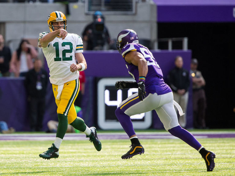 Was hit that injured Aaron Rodgers dirty? | theScore.com