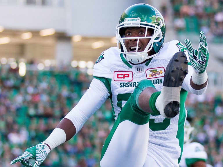 Watch: Duron Carter gets pick-6 in 1st start at CB | theScore.com