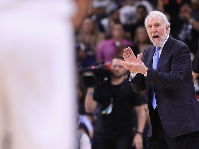 Gregg Popovich ties Phil Jackson on all-time wins list for