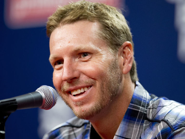 Halladay won't represent any team on Hall of Fame plaque | theScore.com