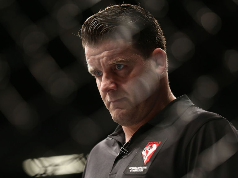 Referee explains his version of events from McGregor run-in | theScore.com