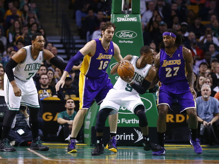 Rondo scores eight points, dishes four dimes in 19-minute debut ...