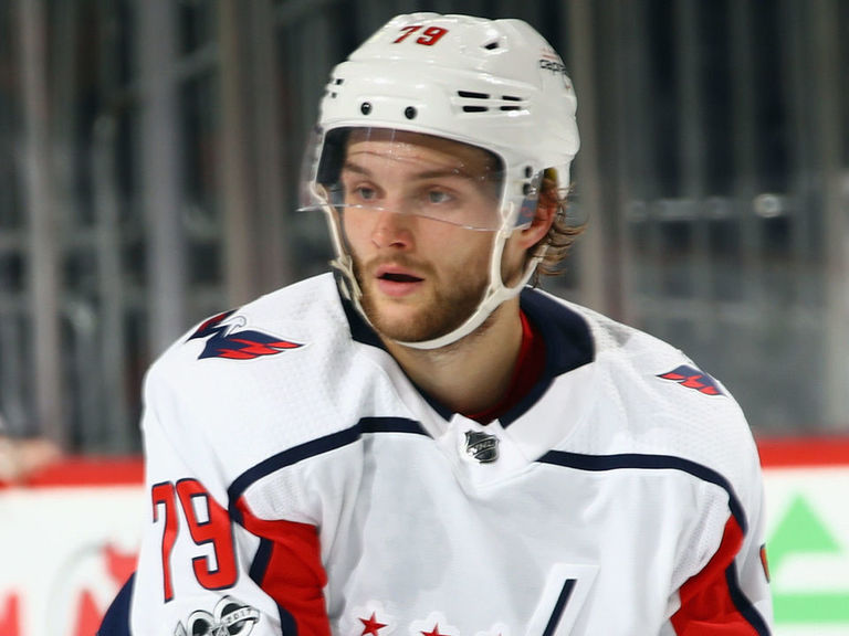 Oilers claim Australian forward Walker | theScore.com