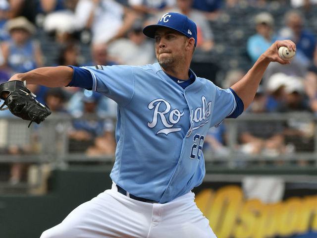 Rangers sign Mike Minor to 3-year deal | theScore