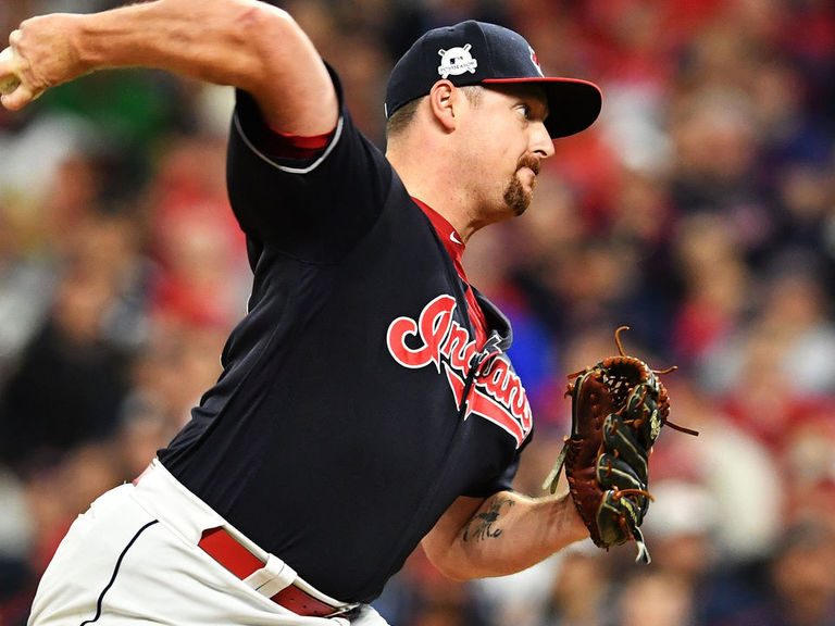Report: Rockies agree to 3-year deal with Bryan Shaw | theScore.com