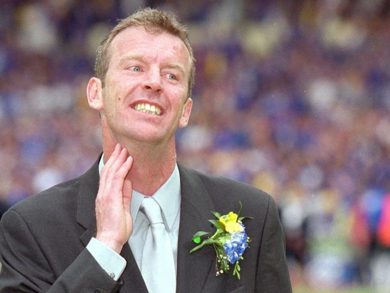 Report: Graham Rix, Gwyn Williams accused of racism, bullying at ...