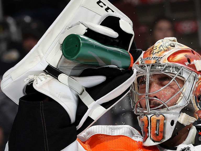 Neuvirth becomes 1st goalie ever to enter game during shootout and win ...