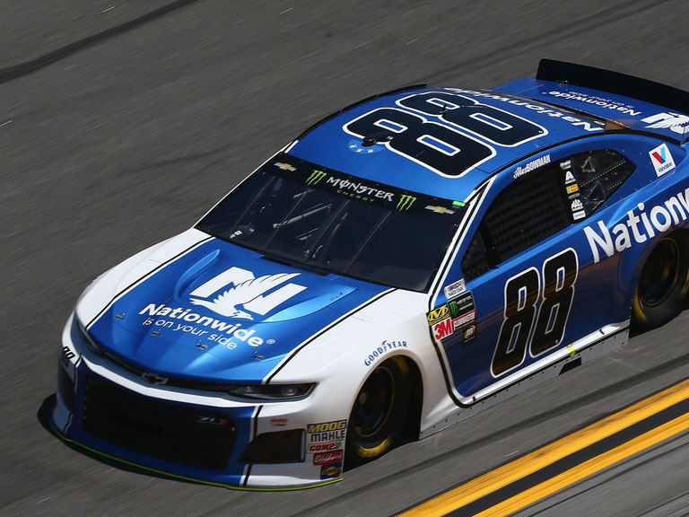 Alex Bowman starts Daytona 500 from pole in No. 88 car | theScore.com