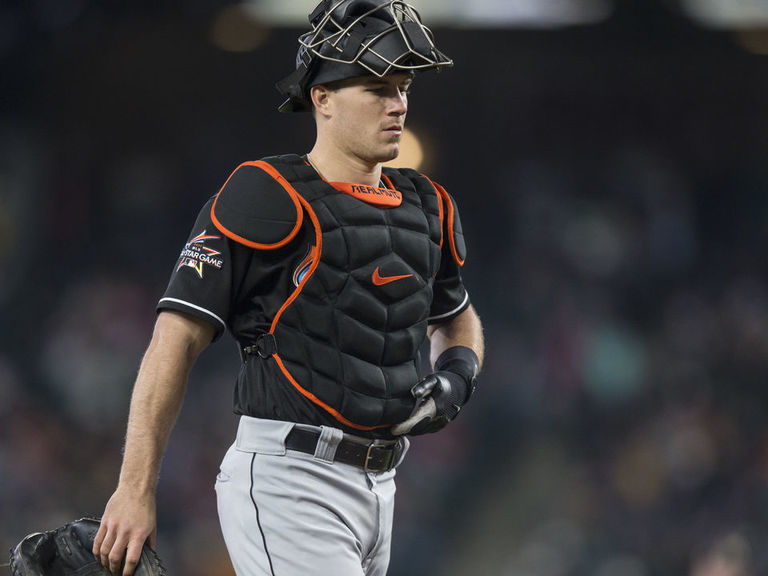 10 catchers the Mets can target via trade | theScore.com