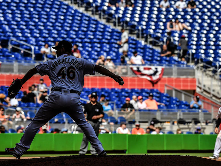 Marlins become 1st team to draw fewer than 1-million fans since 2004 ...