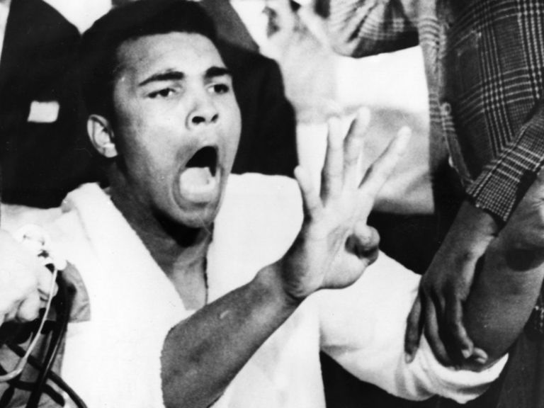 Muhammad Ali's robe from 'Phantom Punch' fight up for auction ...
