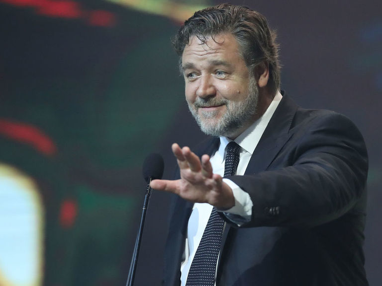 Muhammad Ali face cast among items in Russell Crowe's divorce auction ...