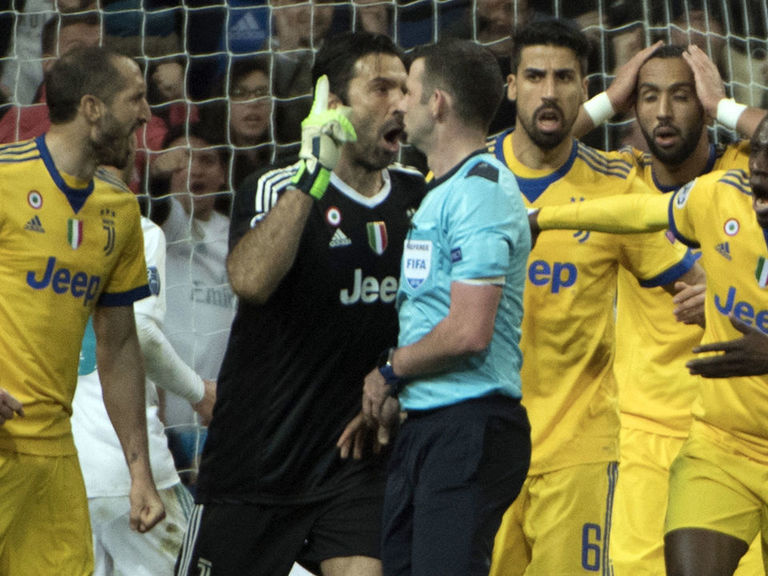 Was it a penalty? Analysing the sequence that broke Juventus hearts ...