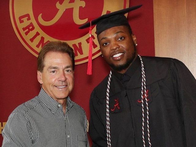 Titans' Henry pens letter to late grandma after graduating