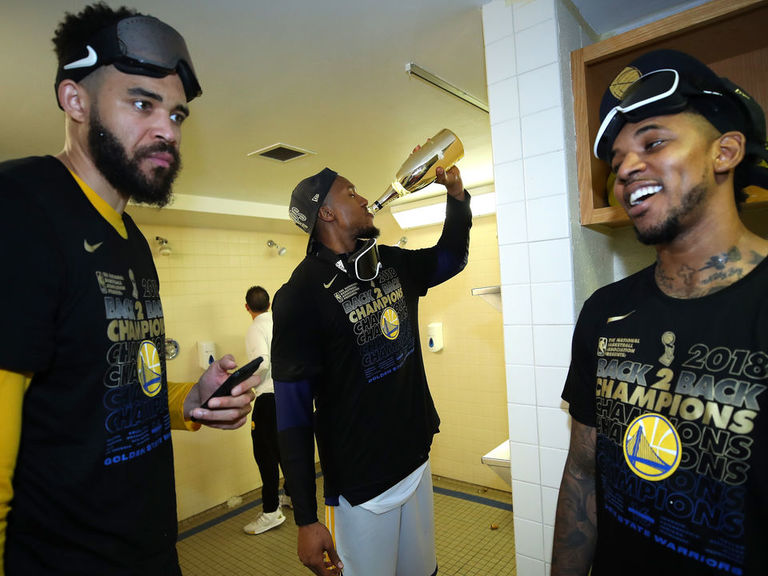 Sights and sounds from inside the Warriors' champagne celebration ...