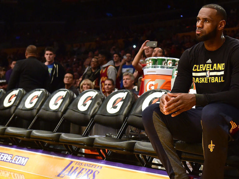 Fans create interactive website selling LeBron on Lakers | theScore.com