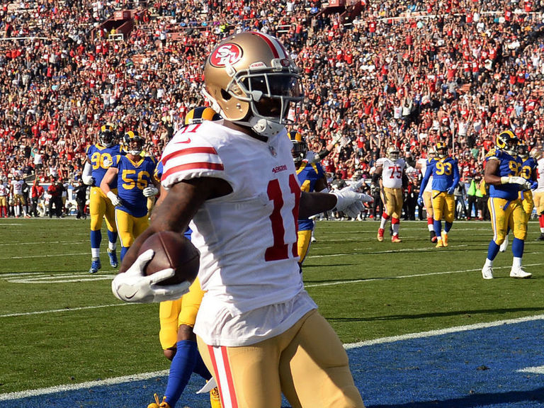 Watch: 49ers' Goodwin gifts family new house | theScore.com